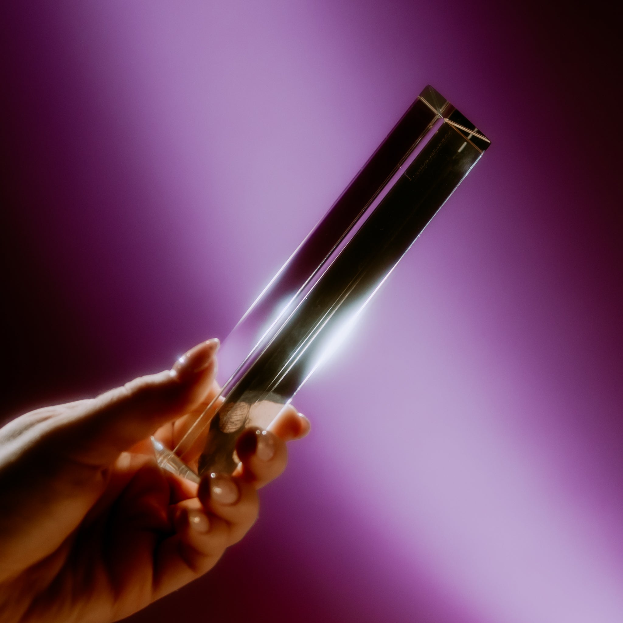 Crystal Triangular Prism – REFLECTLENS 🚀